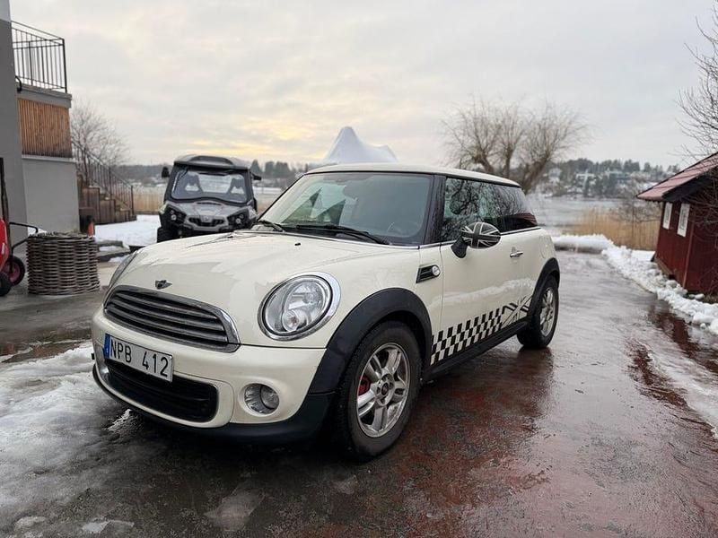 Begagnad 2013 Mini ONE Chili 98 HK Halvkombi – 61133 Stockholmsvägen c ...
