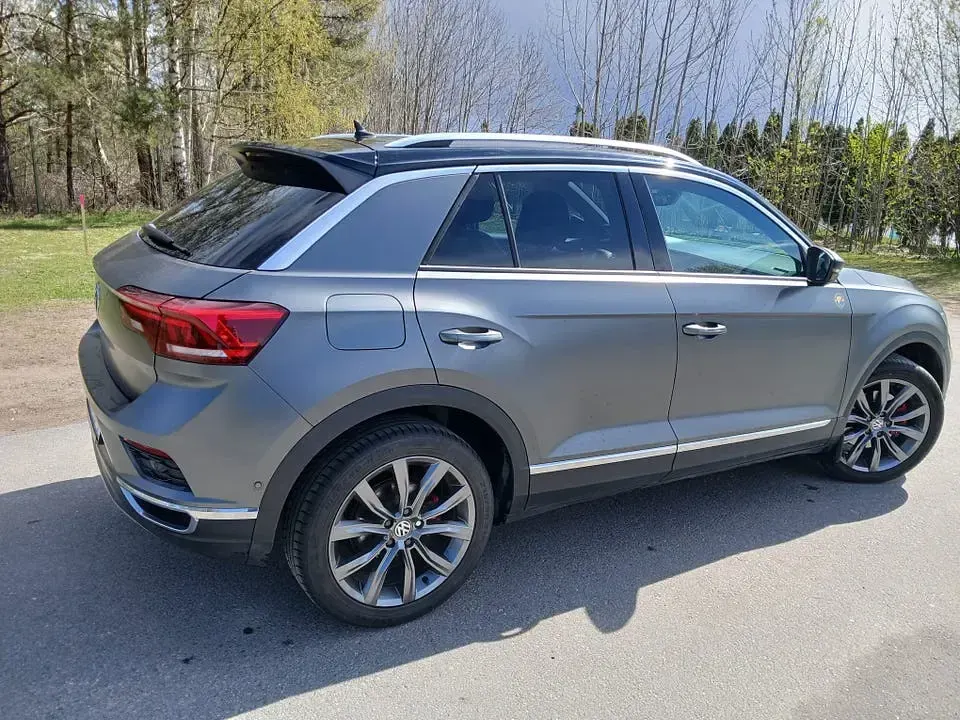 Begagnad VW T-Roc 190 HK (2018) i Lidingö - 175 000 kr | AutoUncle