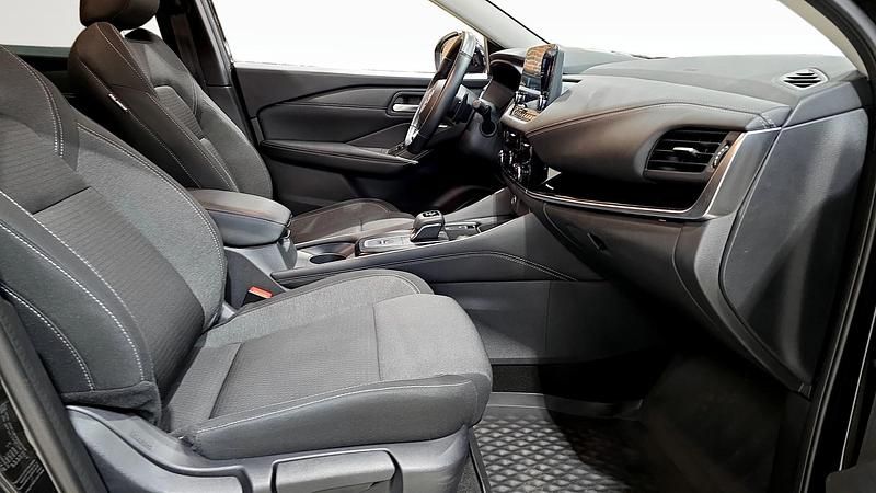 Begagnad 2022 Nissan Qashqai N-Connecta 158 HK SUV – 43102 ...