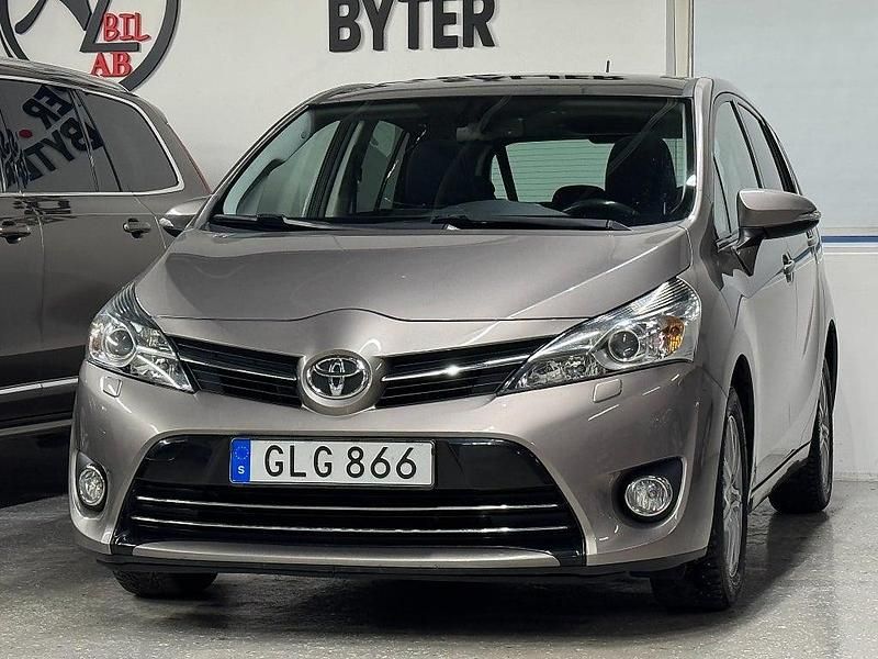 Begagnad 2014 Toyota Verso Multidrive S 147 HK Minibuss – Jönköping ...