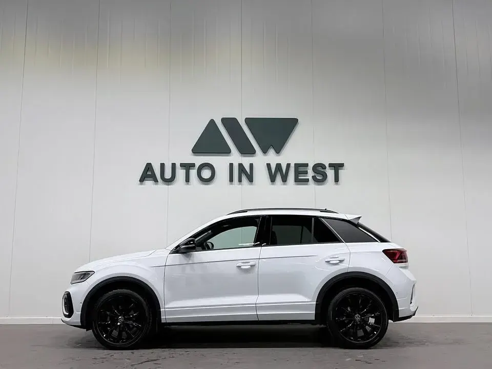 Begagnad VW T-Roc R-line 150 HK (2024) i Stormgatan , Borås - 289 900 ...