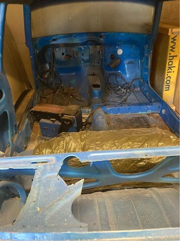 Begagnad 1971 Volvo 142 82 HK Sedan – 14444 Rönninge (Företag) – 5 000 ...