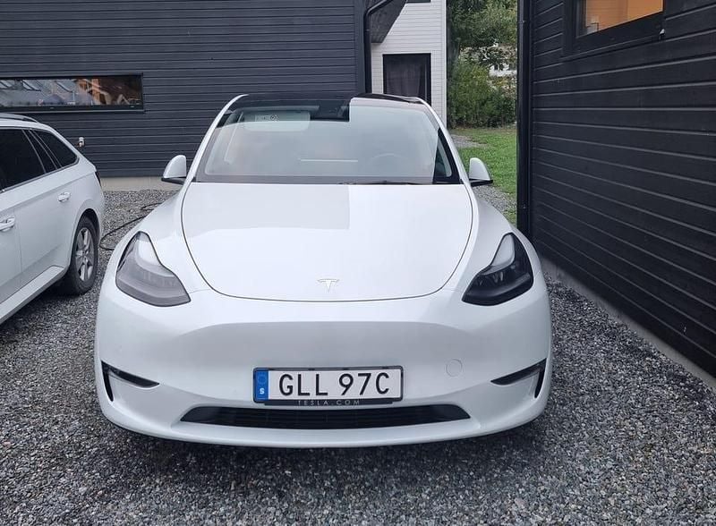 Begagnad 2021 Tesla Model Y Long Range AWD 514 HK SUV – 14136 Huddinge ...