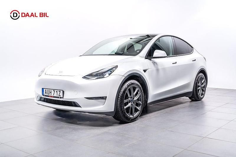 Begagnad 2023 Tesla Model Y Long Range AWD 514 HK SUV – Stockholm ...