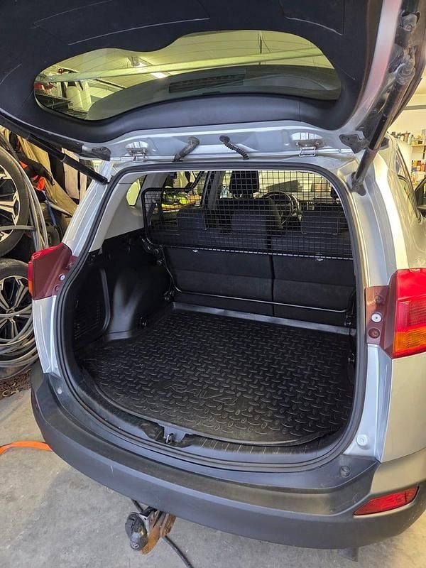 Begagnad 2014 Toyota RAV4 151 HK – 76294 Rimbo (Företag) – 120 000 kr ...