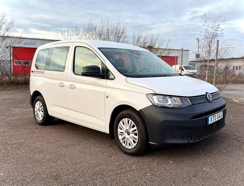 Begagnad 2023 VW Caddy Life 102 HK Minibuss – 23532 Vellinge (Företag ...