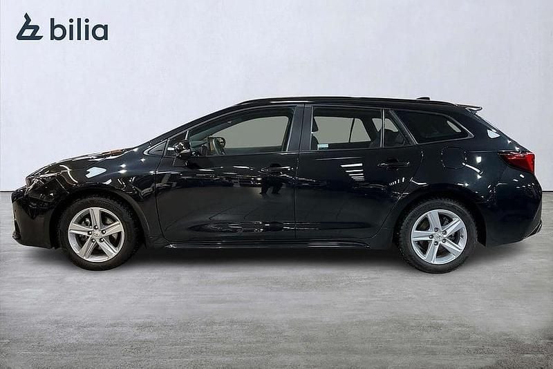 Begagnad 2025 Toyota Corolla Active 141 HK Kombi – 13644 Markörgatan ...