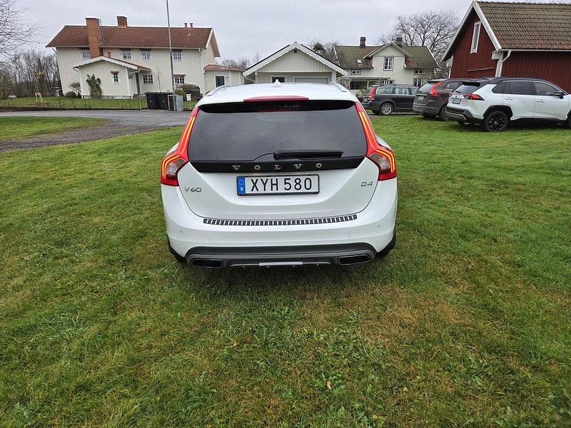 Begagnad 2015 Volvo V60 Ocean Race 181 HK Kombi – Jönköping (Privat ...