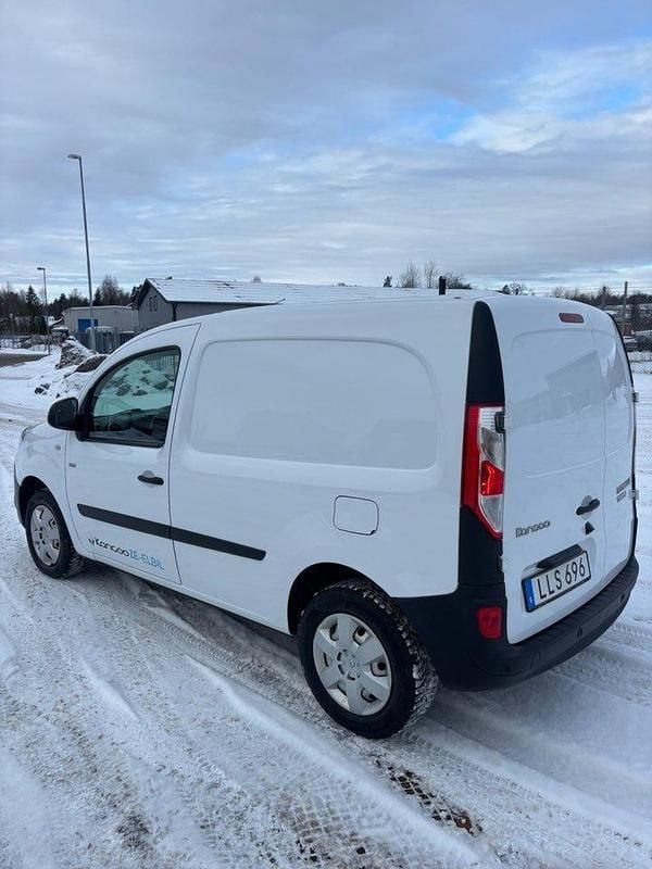 Begagnad 2018 Renault Kangoo 60 HK – 70221 Södra Gårdens Väg , Örebro ...