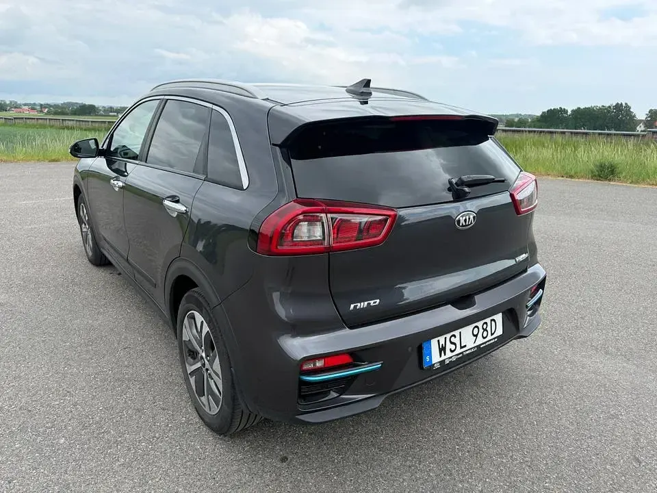 Begagnad Kia e-Niro 204 HK (2019) i Ystad - 155 000 kr | AutoUncle