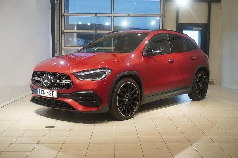 Begagnad 2020 Mercedes 200 Premium 150 HK SUV – 33144 Bredastensvägen ...