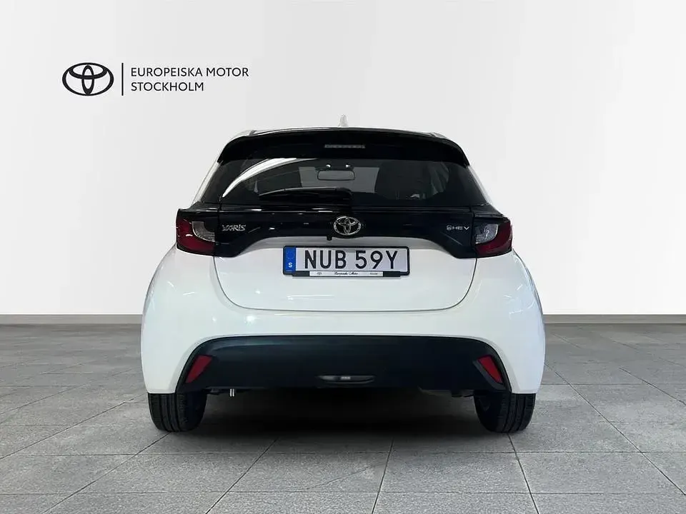 Begagnad Toyota Yaris Active 116 HK (2025) i , VÄLLINGBY - 239 900 kr ...