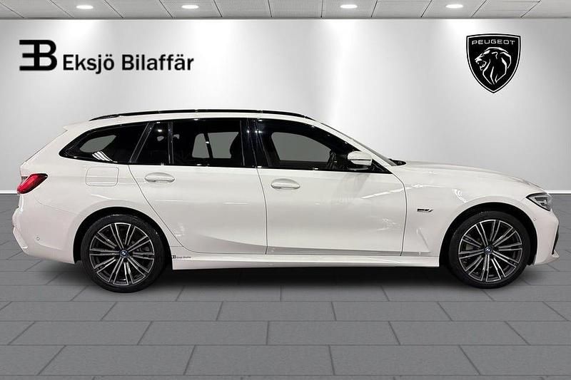 Begagnad 2022 BMW 330 M Sport 292 HK Kombi – 57539 Tuvängsgatan , Eksjö ...