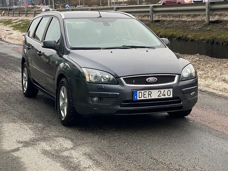Begagnad 2007 Ford Focus 125 HK Kombi – 43645 Askim (Företag) – 17 900 ...