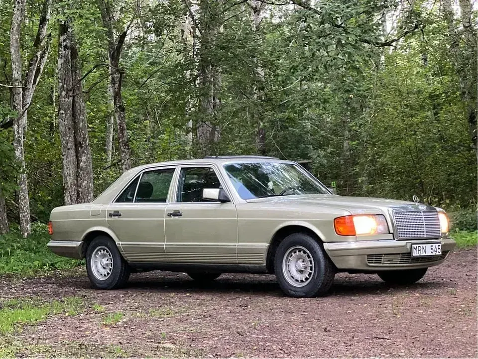 Begagnad Mercedes 280 SE 185 HK (1983) i Kvänum - 40 000 kr | AutoUncle