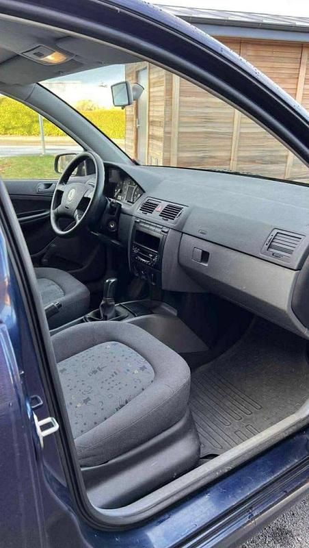 Begagnad 2001 Skoda Fabia 75 HK Halvkombi – 60232 Norrköping (Företag ...