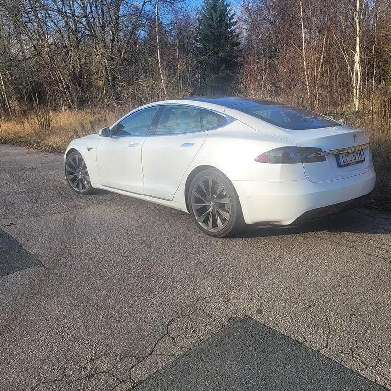 Begagnad 2020 Tesla Model S Long Range AWD 423 HK Halvkombi – 33176 ...