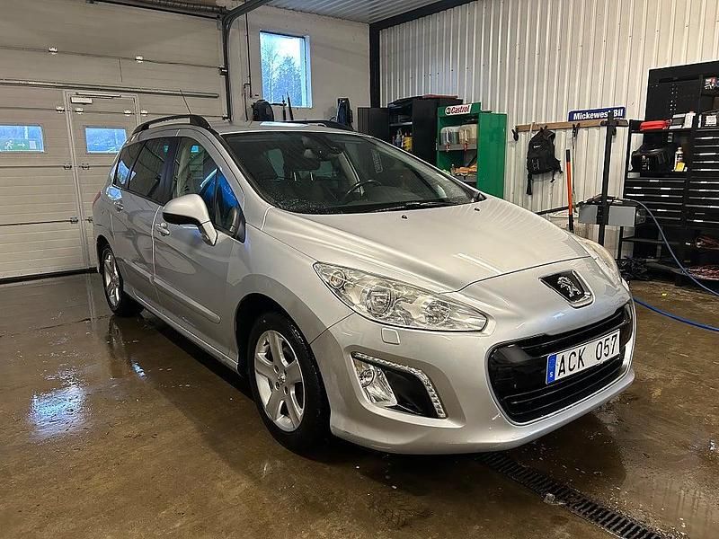 Begagnad 2013 Peugeot 308 SW 114 HK Kombi – Skåne (Företag) – 59 900 kr (Sällsynt bil) | AutoUncle