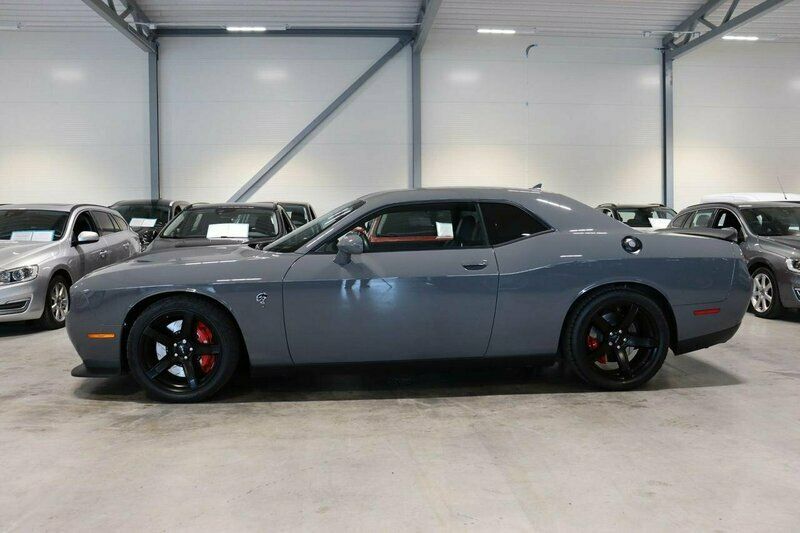 Dodge Challenger begagnad - 96 till salu - AutoUncle