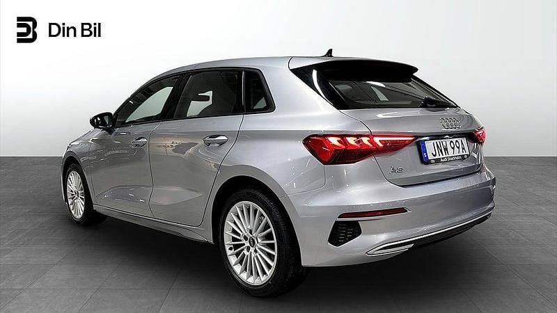 Begagnad 2022 Audi A3 Sportback Advanced 150 HK Halvkombi – Stockholm ...