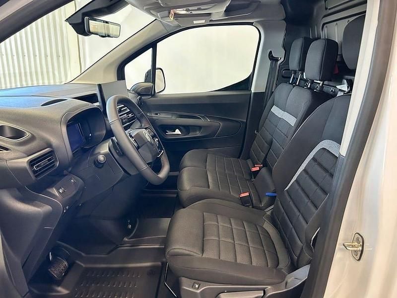 Ny 2025 Citroën Berlingo Business Class 131 HK Minibuss – 25467 ...