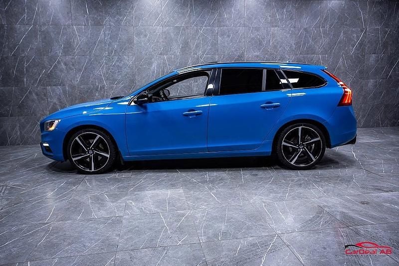 Begagnad 2014 Volvo V60 R-Design 230 HK Kombi – Örebro (Företag) – 169 ...