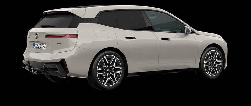 Begagnad 2000 BMW iX Comfort Edition 544 HK SUV – 43137 Göteborgsvägen ...