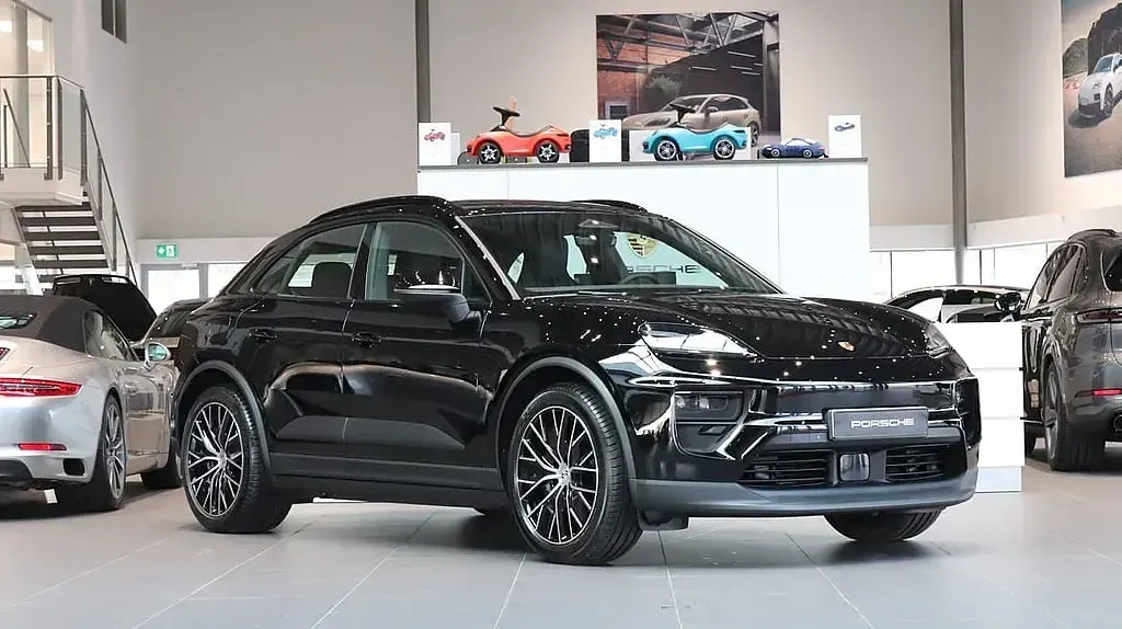 Ny Porsche Macan Sport 449 HK (2026) i , HELSINGBORG - 992 511 kr ...