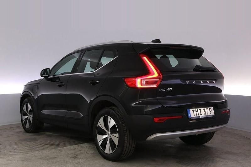 Begagnad 2022 Volvo XC40 Inscription 211 HK SUV – 11347 Ynglingagatan ...