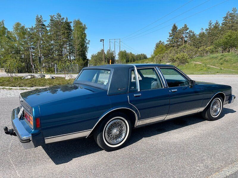 Såld Chevrolet Caprice Classic Bro., begagnad 1989, 14 000 mil i , ÄLTA