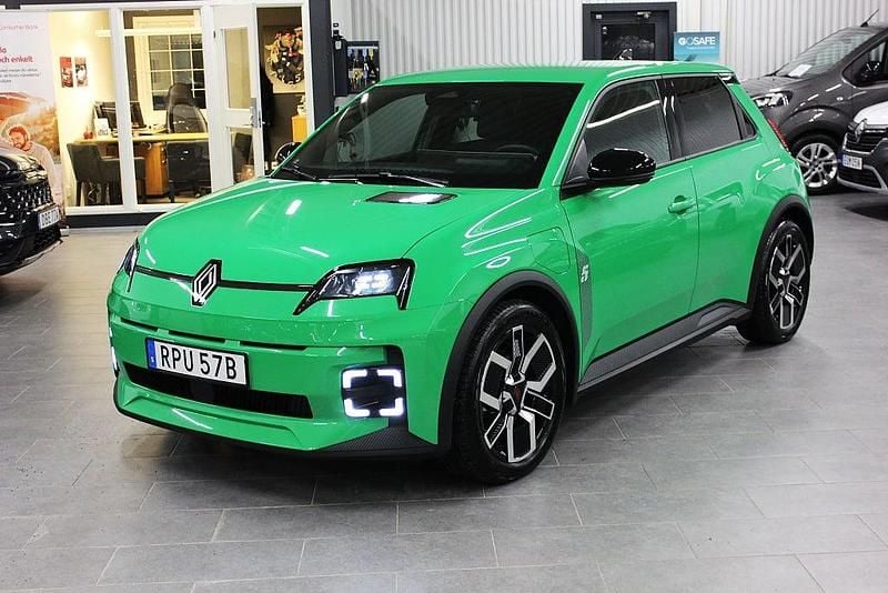 Begagnad 2025 Renault 5 E-Tech 150 HK Halvkombi – Halland (Företag ...