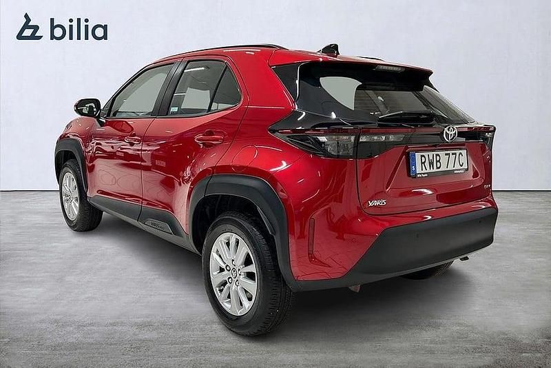 Begagnad 2025 Toyota Yaris Cross Active 92 HK SUV – 21375 MALMÖ ...