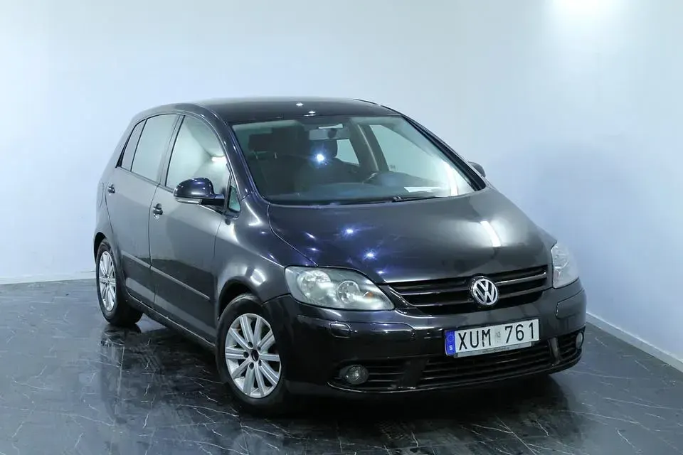 Begagnad VW Golf Plus Cross Sportline 140 HK (2006) i Sadelgatan ...