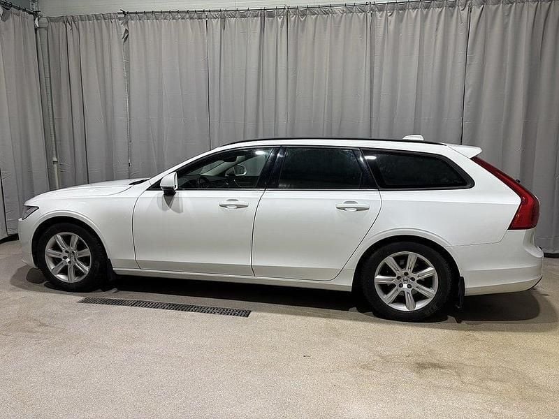 Begagnad 2017 Volvo V90 Kinetic 150 HK Kombi – Västmanland (Företag ...