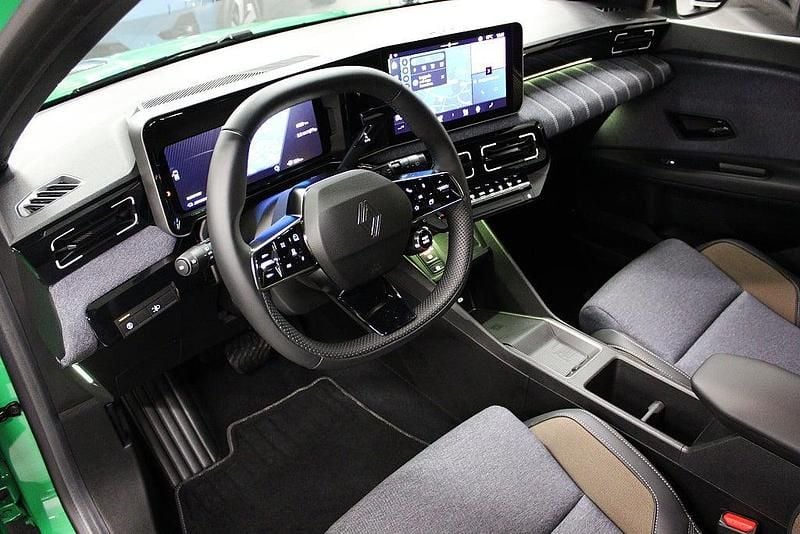 Begagnad 2025 Renault 5 E-Tech 150 HK Halvkombi – Halland (Företag ...