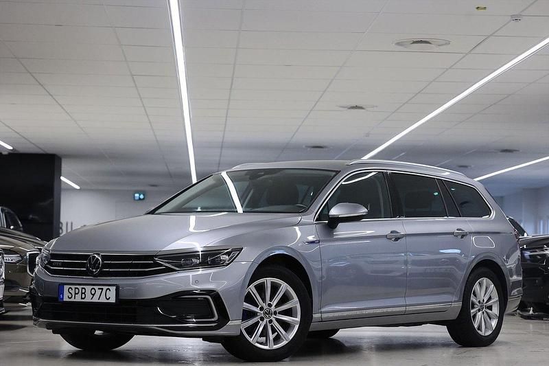 Begagnad 2022 VW Passat GTE 218 HK Kombi – Västra Götaland (Företag ...