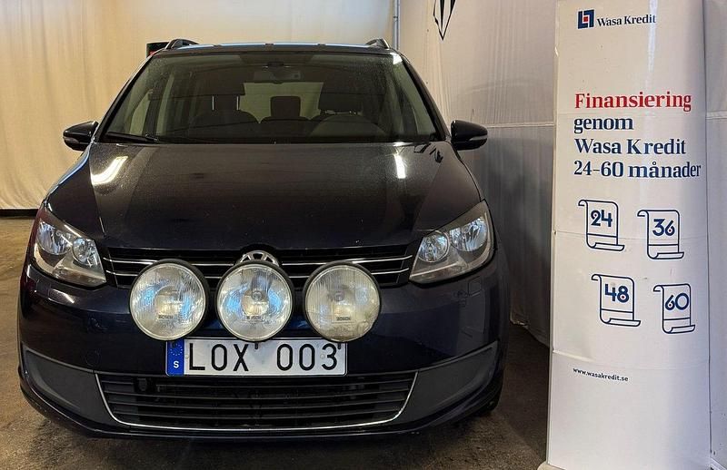Begagnad 2011 VW Touran 140 HK Minibuss – 95231 Kalix (Företag) – 69 ...