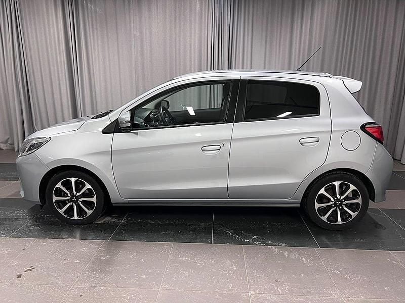 Begagnad 2022 Mitsubishi Space Star 71 HK Halvkombi – Östergötland ...