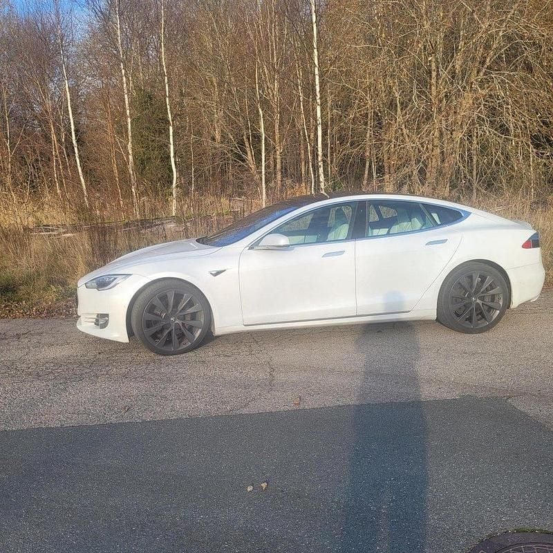 Begagnad 2020 Tesla Model S Long Range AWD 423 HK Halvkombi – 33176 ...