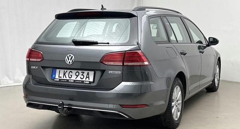 Begagnad 2019 VW Golf VII 131 HK Kombi – 17060 Solna (Företag) – 152 ...