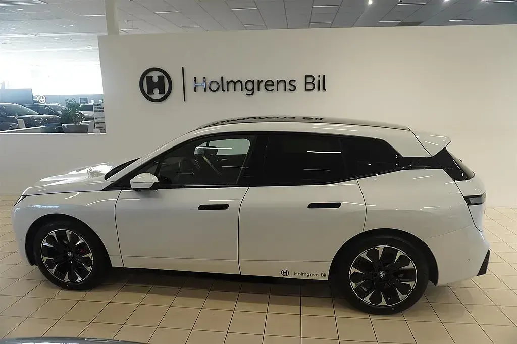 Ny BMW iX Efficient Dynamics 544 HK (2026) i , SKÖVDE - 1 070 400 kr ...