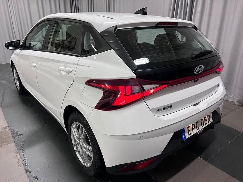 Begagnad 2022 Hyundai i20 Essential 84 HK Halvkombi – Östergötland ...