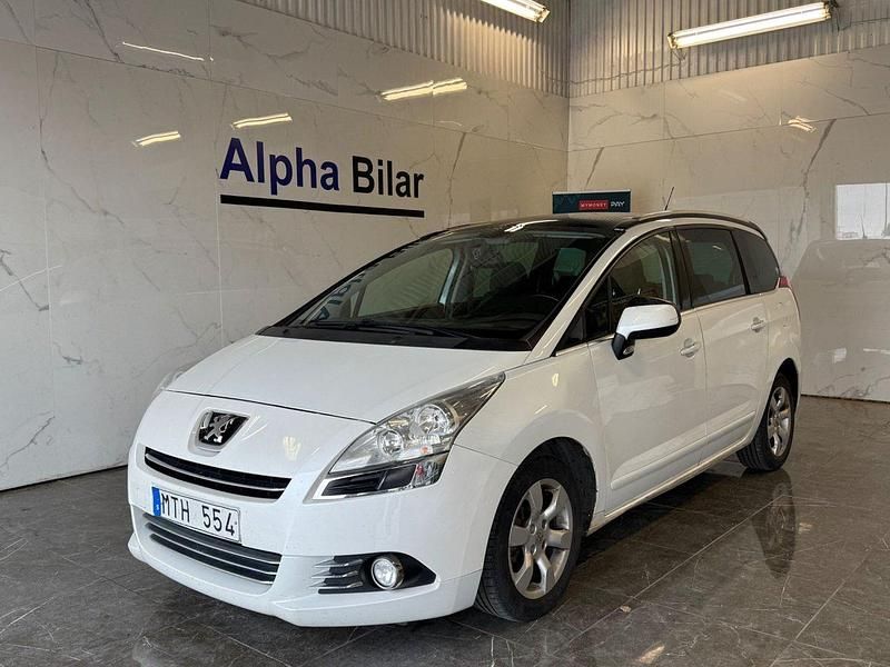 Begagnad 2012 Peugeot 5008 Allure 112 HK Minibuss – 72137 Västerås ...