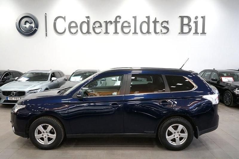 Begagnad 2012 Mitsubishi Outlander 150 HK SUV – Stockholm (Företag ...