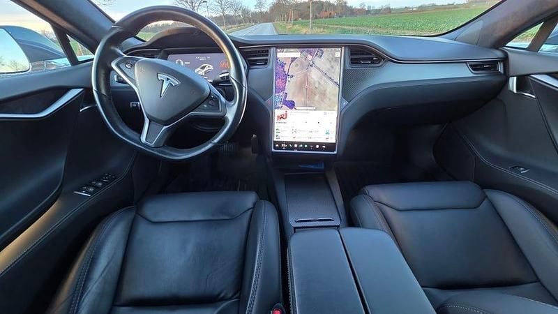 Begagnad 2019 Tesla Model S Long Range AWD 525 HK Halvkombi – 25484 ...