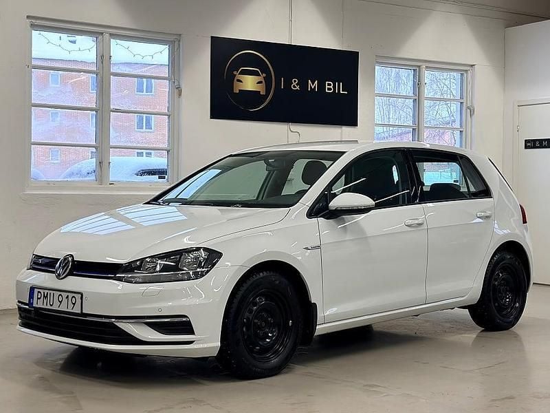Begagnad 2017 VW Golf VII 110 HK Halvkombi – Örebro (Företag) – 149 900 ...