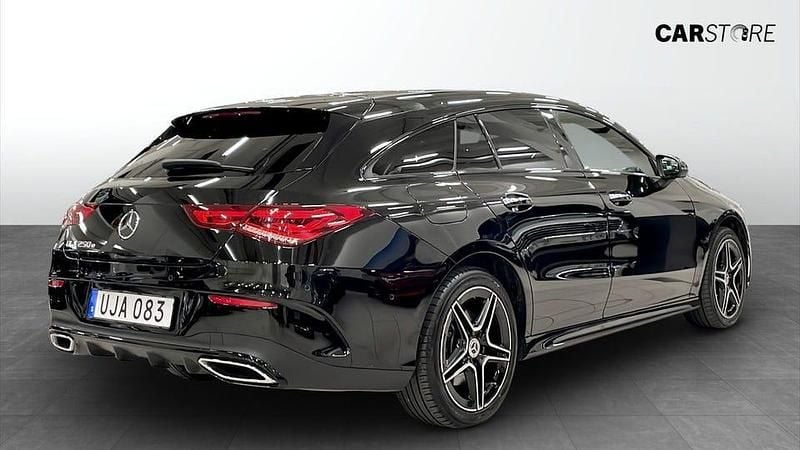 Begagnad 2023 Mercedes CLA250 Shooting Brake AMG line 160 HK Kombi ...