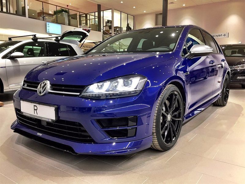 Såld VW Golf R 300 hk 4MOTION DSG ., begagnad 2017, 0 mil i Stockholm