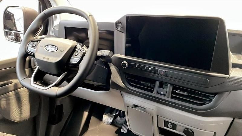 Ny 2025 Ford Transit Custom Trend 136 HK Van – 43437 Magasinsgatan ...