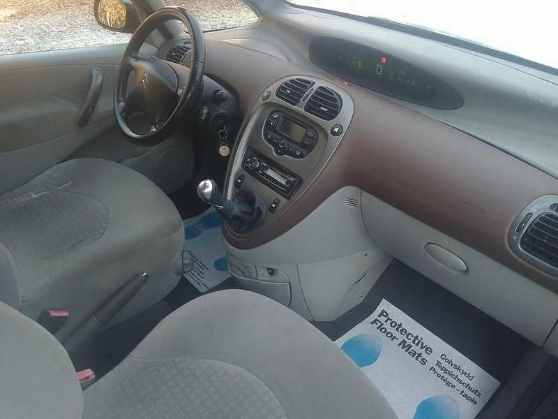 Begagnad 2005 Citroën Xsara Picasso 116 HK Minibuss – 18491 Åsätra ...